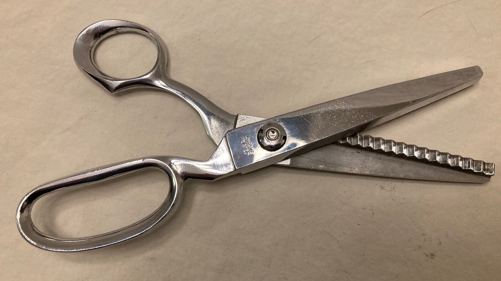 Vintage Collectible Italian Pinking Scissors Sheers/Grants 34298 ...