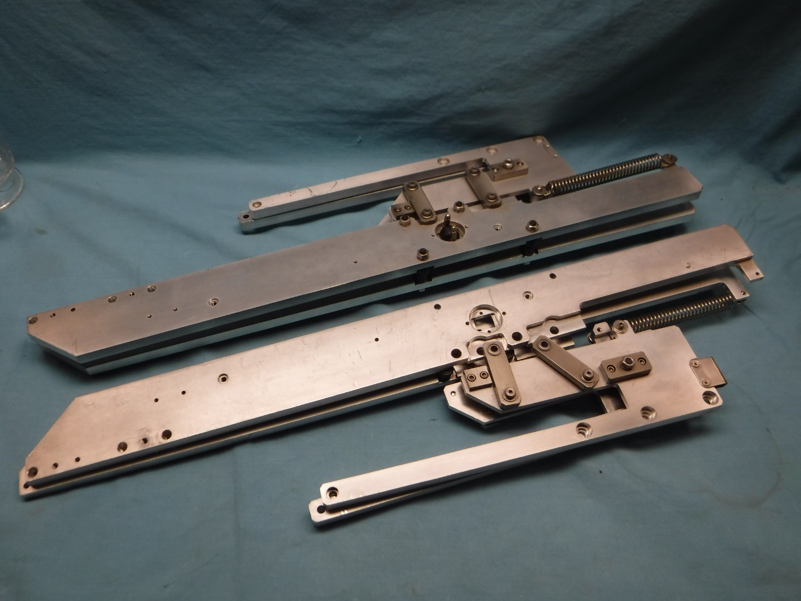 APPLIED MATERIALS LOAD LOCK DOOR HING ASSY | eBay