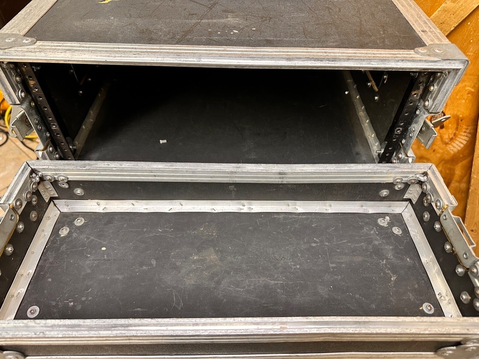 Unbranded Four Space 4U Amp Rack w/Recessed Hardware and Rear Rack ...