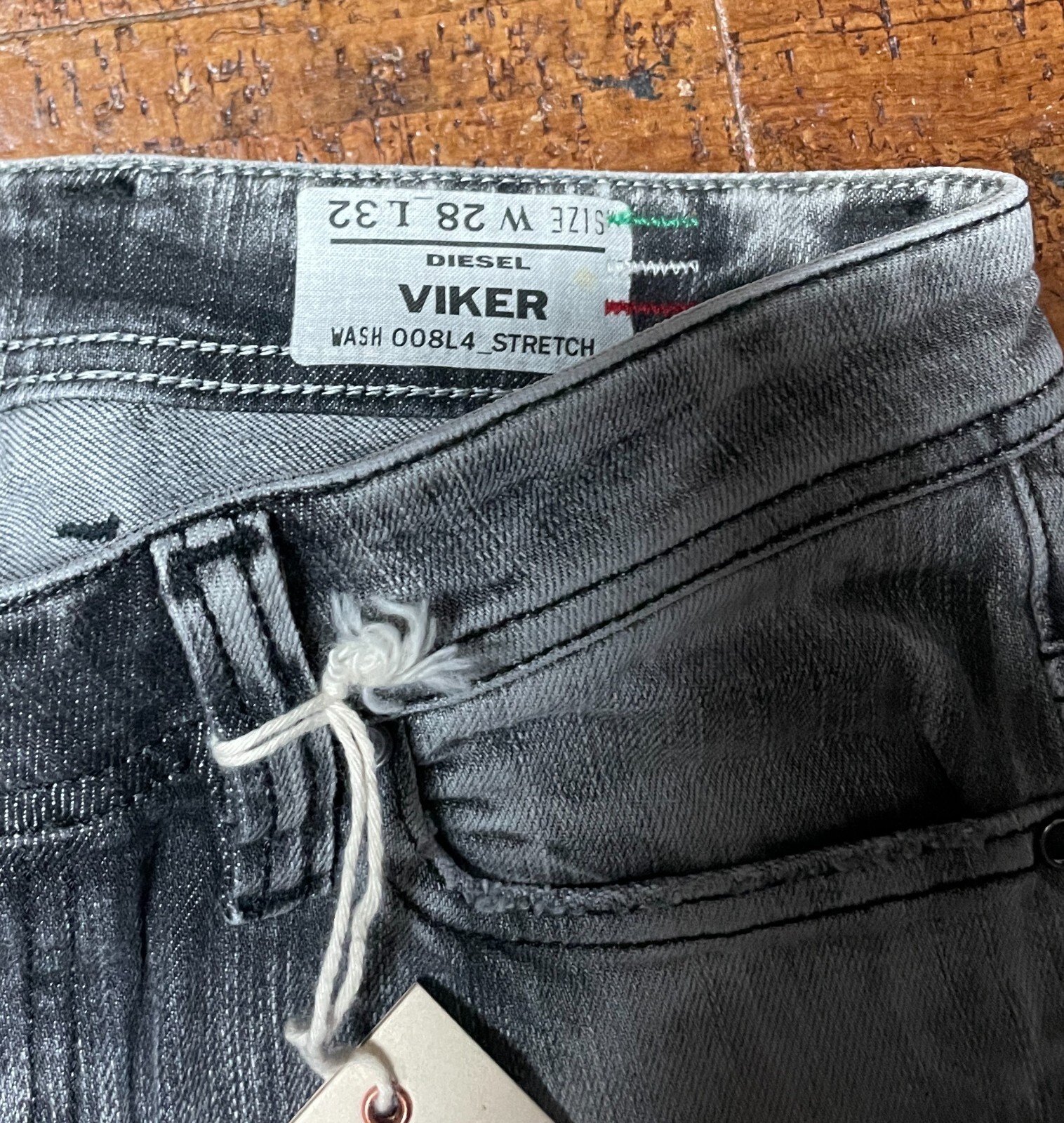 New DIESEL VIKER 8L4_STRETCH Classic Straight Gray Acid Wash Jeans 28/ ...