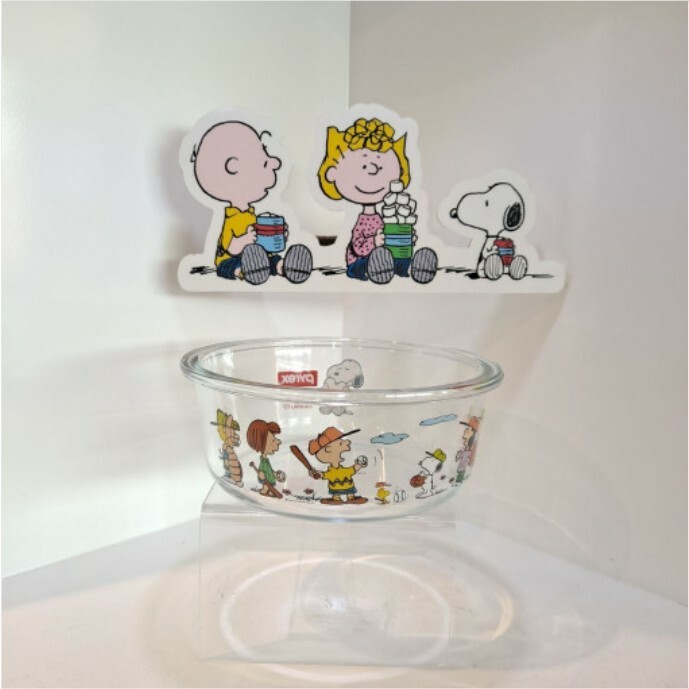 Pyrex Peanuts Snoopy Glass Storage Heat Resistant Containers Round 3pcs ...