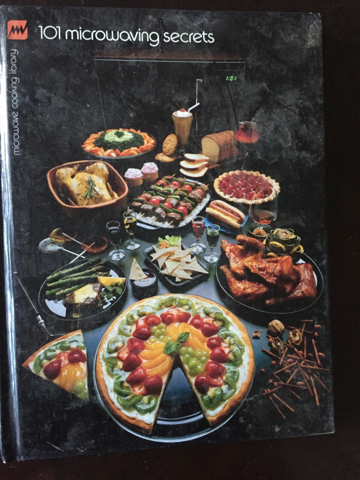 101 Microwaving Secrets by Barbara Methven (1982, Hardcover) for sale ...