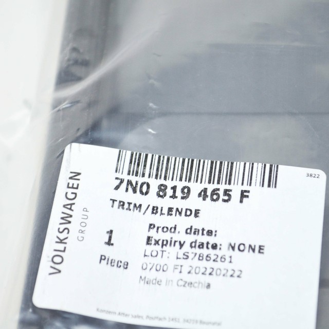 AUDI A1 SPORTBACK GB REAR QUARTER PANEL VENT GRILLE 7N0819465F ORIGINAL ...