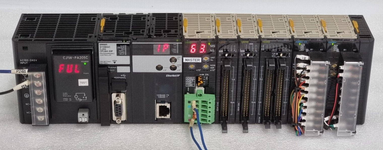 OMRON PLC SET CJ2H-CPU64-EIP, CJ1W-DRM21, ID232, OD232, OD263, AD081-V1 ...