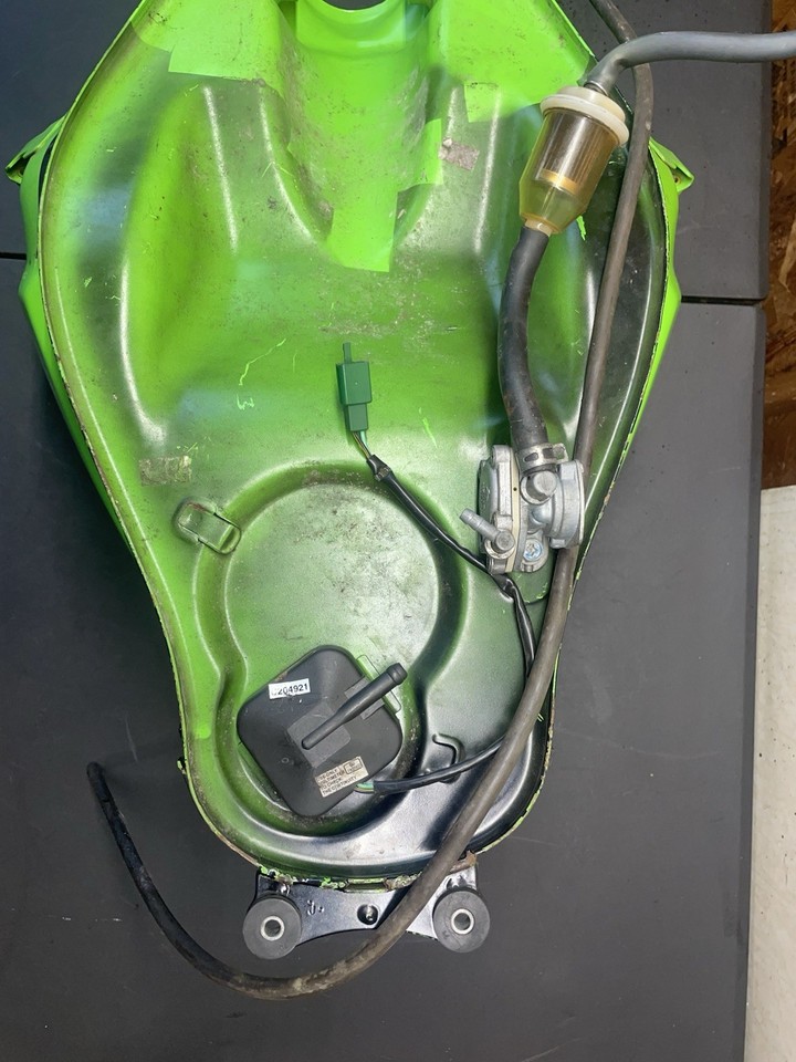 08-12 Kawasaki Ninja 250 Ex250 petrol gas fuel tank OEM Green 250R | eBay