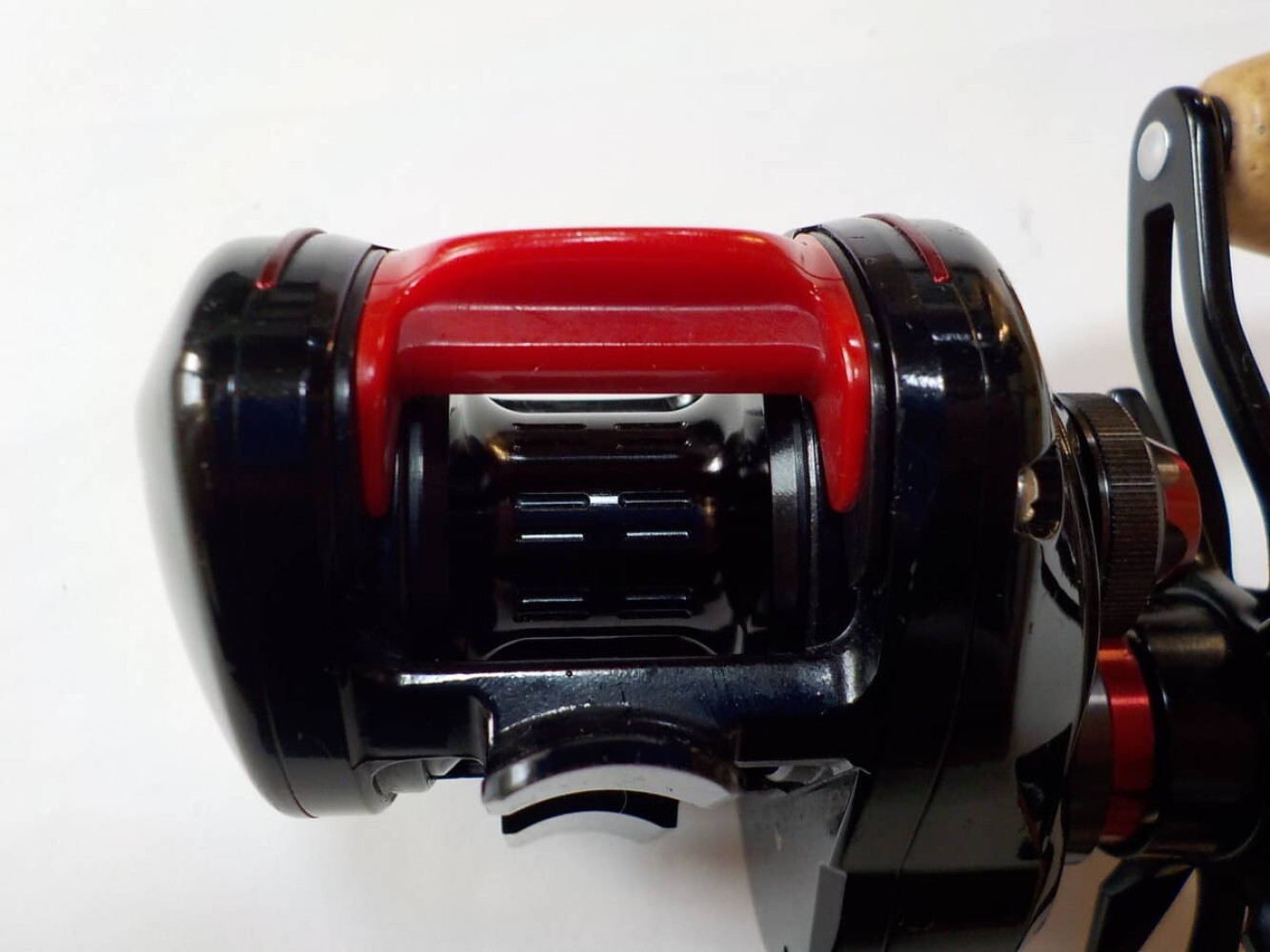 Megabass IP79 R 7.9:1 Gear LIN TD-Z TD Right Handle Casting Reel ...