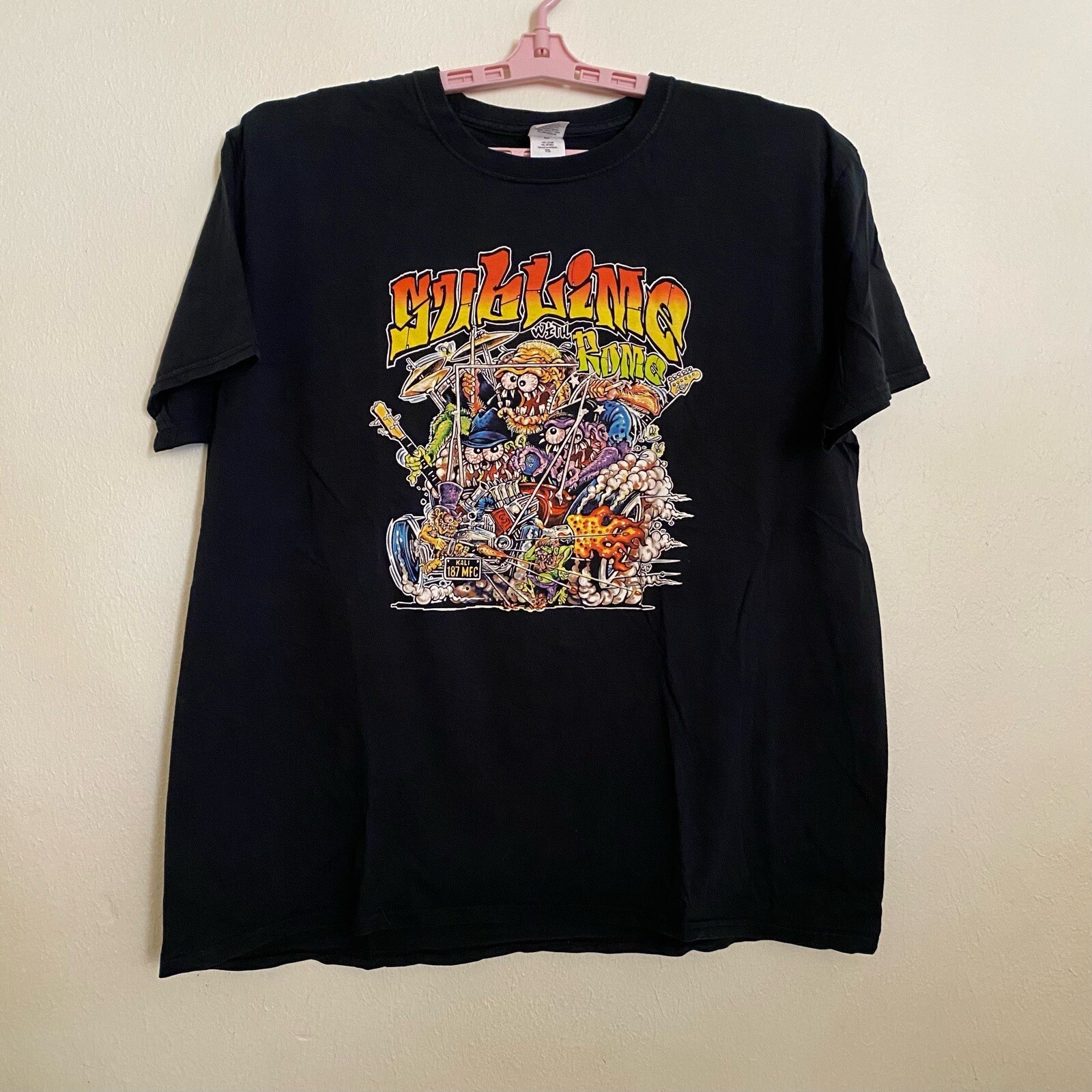 Sublime with Rome 2012 tour shirt. Black Cool Car Gra… - Gem