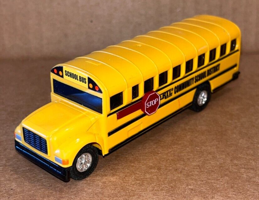 Ertl Diecast-Plastic, SCHOOL BUS / COMMUNITY SCHOOL DISTRICT | eBay