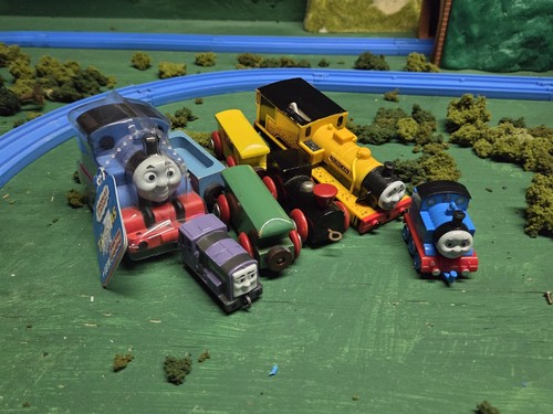 Random Toy Train Lot, Rubber Thomas, Capsule Plarail, Brio, Trackmaster ...
