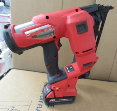 Milwaukee FINISH NAILER Brushless Cordless WITH 18V BATTERY 2841-20 ...