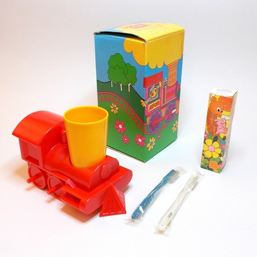 OLD Avon Kids TOOFIE TRAIN Toothbrush Set w Original Box UNUSED Vtg ...