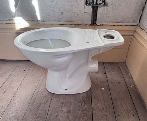 Toilet + cistern + seat, close coupled dual flush (screwfix toilet to ...