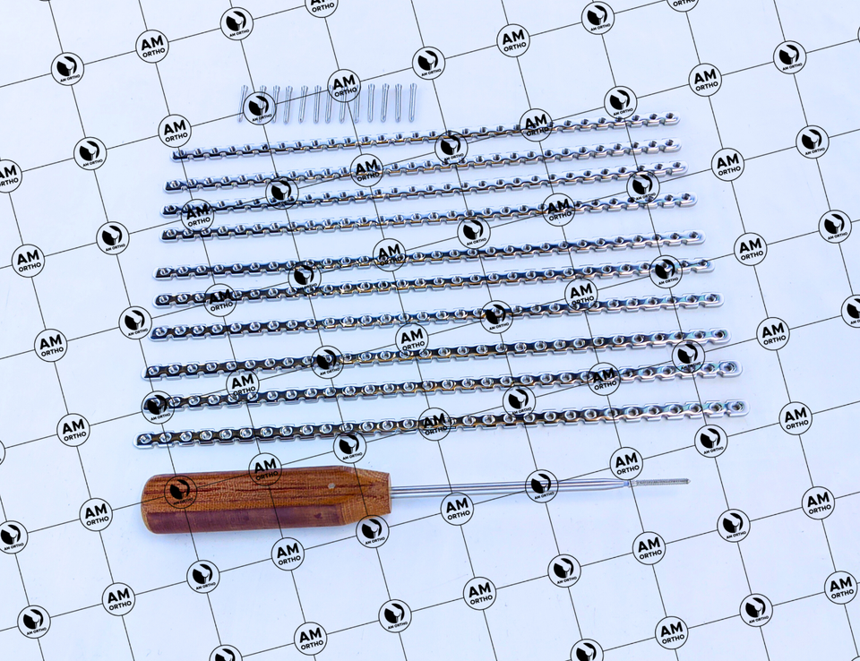 2.4mm Veterinary Reconstruction Plates 30H Locking Screws 12-30mm L 111 ...