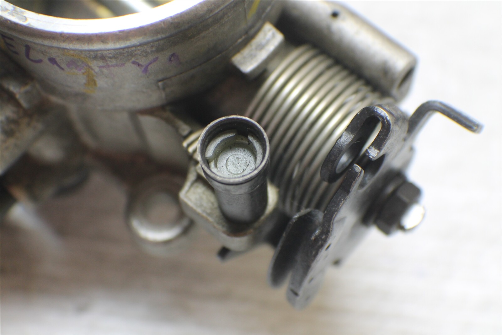 2003-2006 Hyundai Elantra THROTTLE BODY 3510023701 Assembly 261 6E2-Bx3 ...