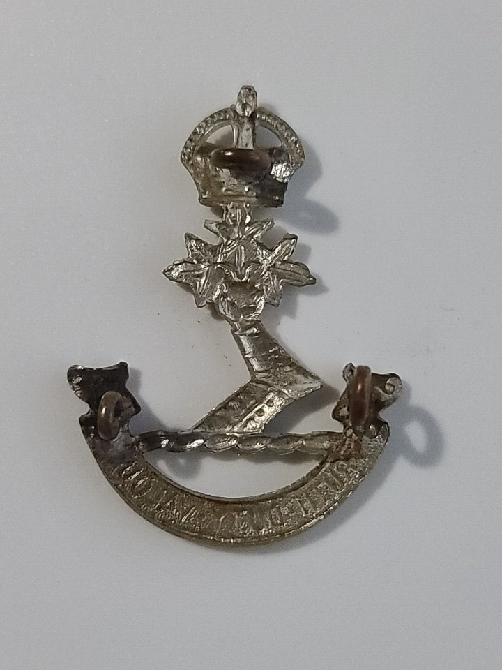 Royal Military College Canada (Truth Duty Valour) Cap Badge - King's ...