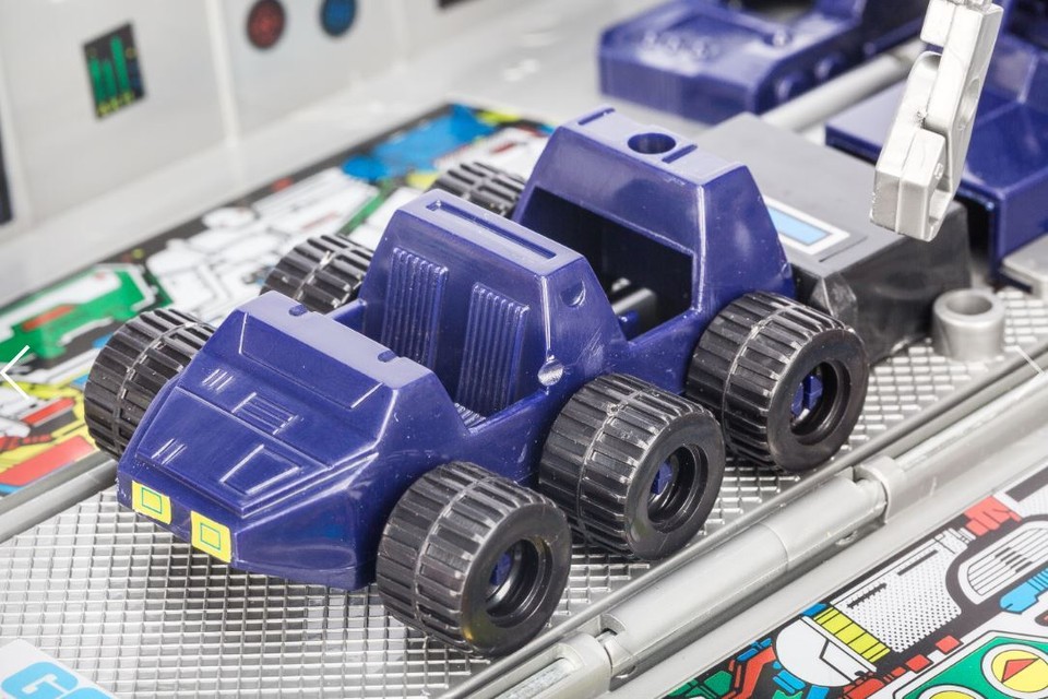 TRANSFORMERS G1 Reissue Optimus Prime boxed or without box Free ...