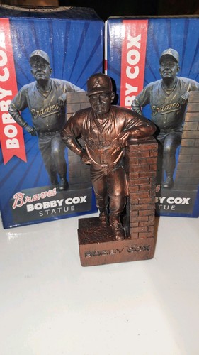 Atlanta Braves SunTrust Park Inaugural Season 2017 - Bobby Cox Statue ...
