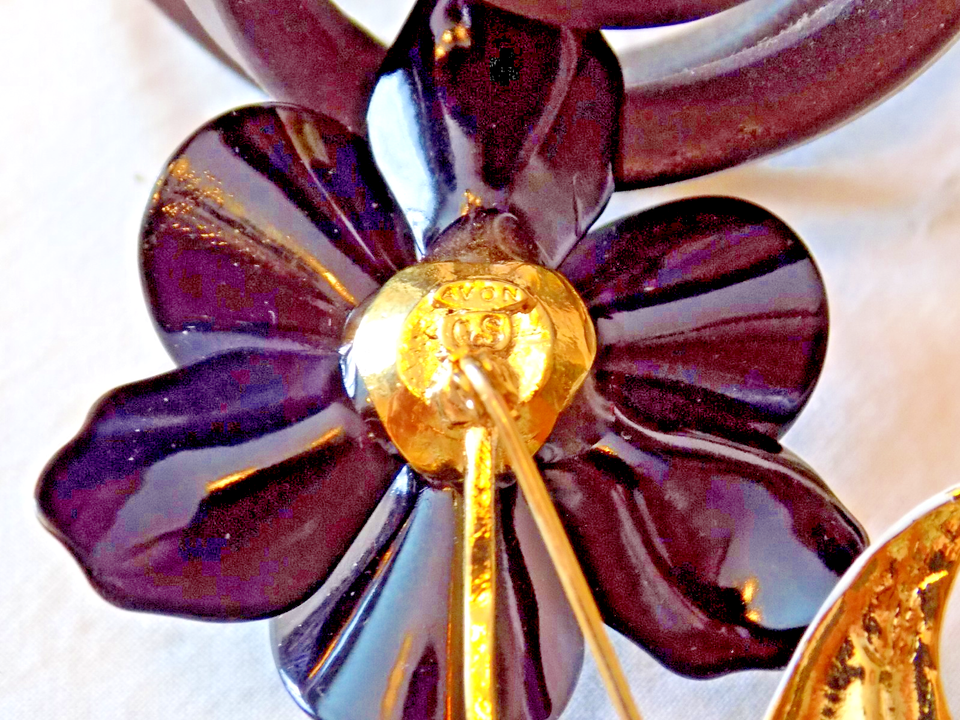 AVON 2002 BLACK & WHITE POLKA DOT SPECTATOR BROOCH & PIERCED EARRINGS ...