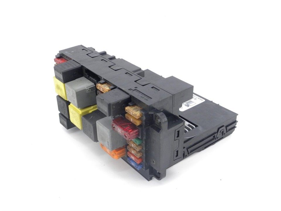 Front SAM Fuse Box Body Control Module fits 01-09 C320 W203 W209 209 ...