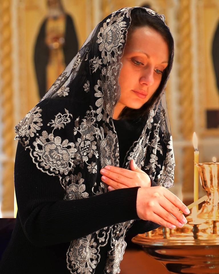 Triangle Catholic Chapel Mantilla Veil Short Camellia Embroidery Lace ...