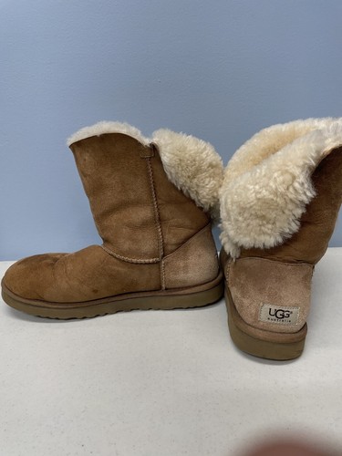 UGG Australia Boots Bailey Button 5803 Women's Size 10 Chestnut Brown Sheepskin | eBay