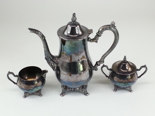 Vintage 3pc Oneida Tea Set TeaPot Sugar And Creamer Silverplate As-is ...