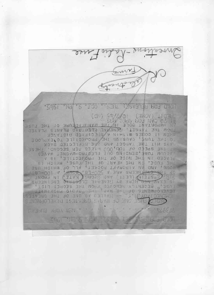 o36764 1945 orig photo WWII new Radio Proximity Fuse for bombs G.E ...
