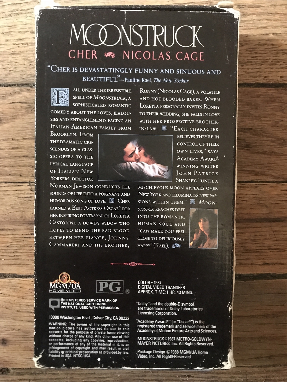 Moonstruck VHS (1987) 27616113535| eBay