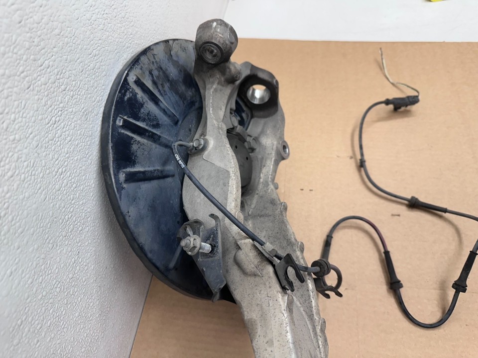 08-13 INFINITI G37 RWD FRONT RIGHT PASSENGER SIDE SPINDLE KNUCKLE HUB ...