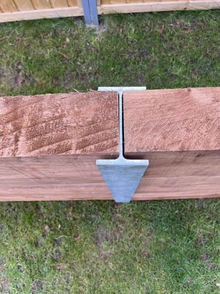 RSJ SLEEPER RETAINING WALL POSTS - HEAVY DUTY TOUGH HOT DIPPED GALV ...