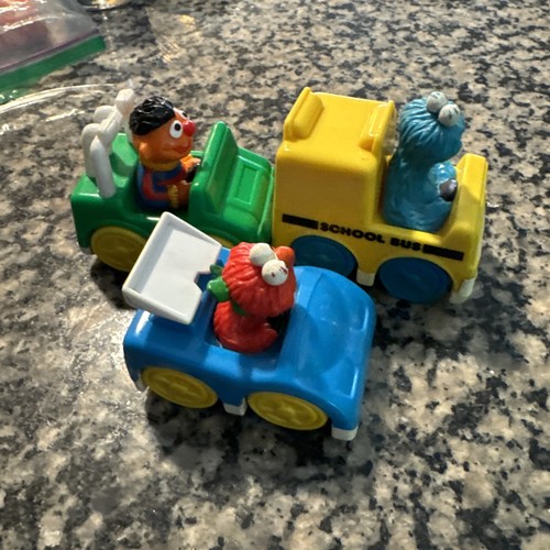 Jim Henson-Sesame Street-Elmo Blue, Ernie Green, Cookie Monster Race ...