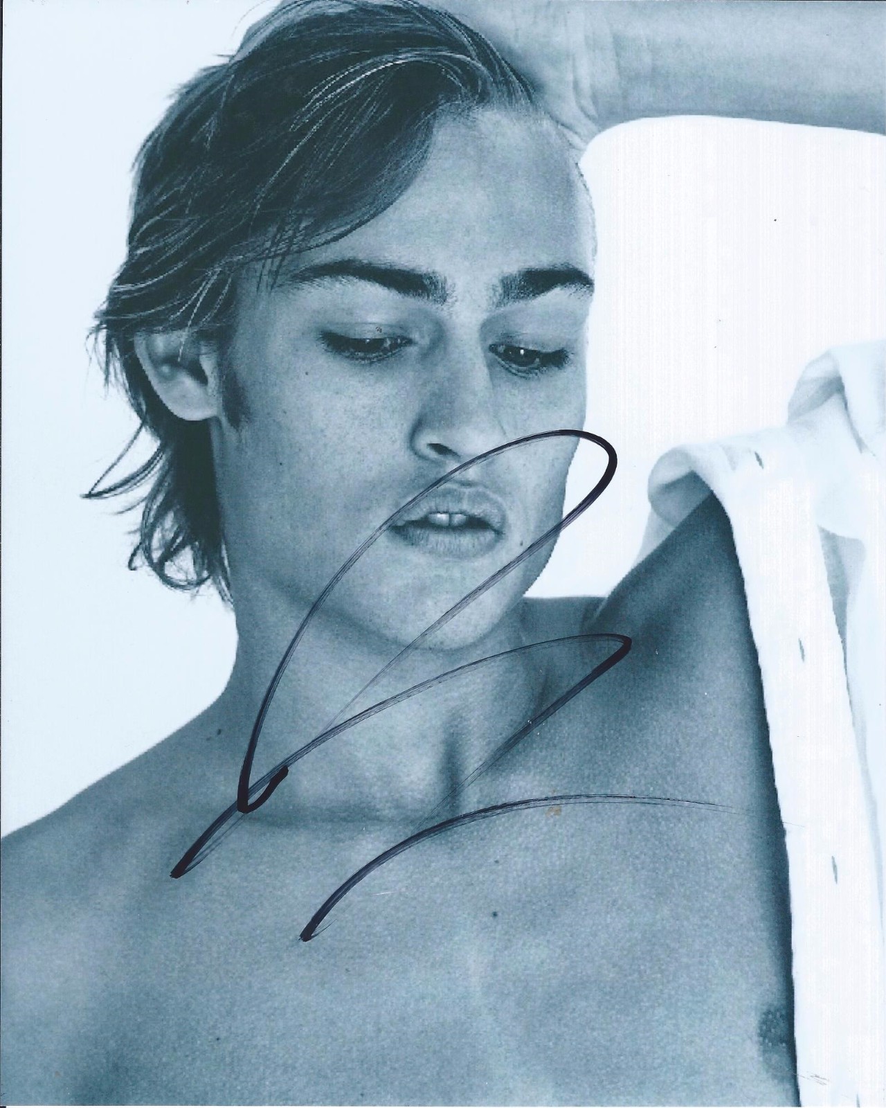Douglas Booth Signed Autographed 8x10 Photo Noah Romeo and Juliet ...