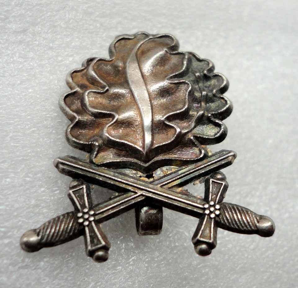 Pre-Owned German Infantry Army badge Wehrmacht Oak leaf Cluster Swords ...