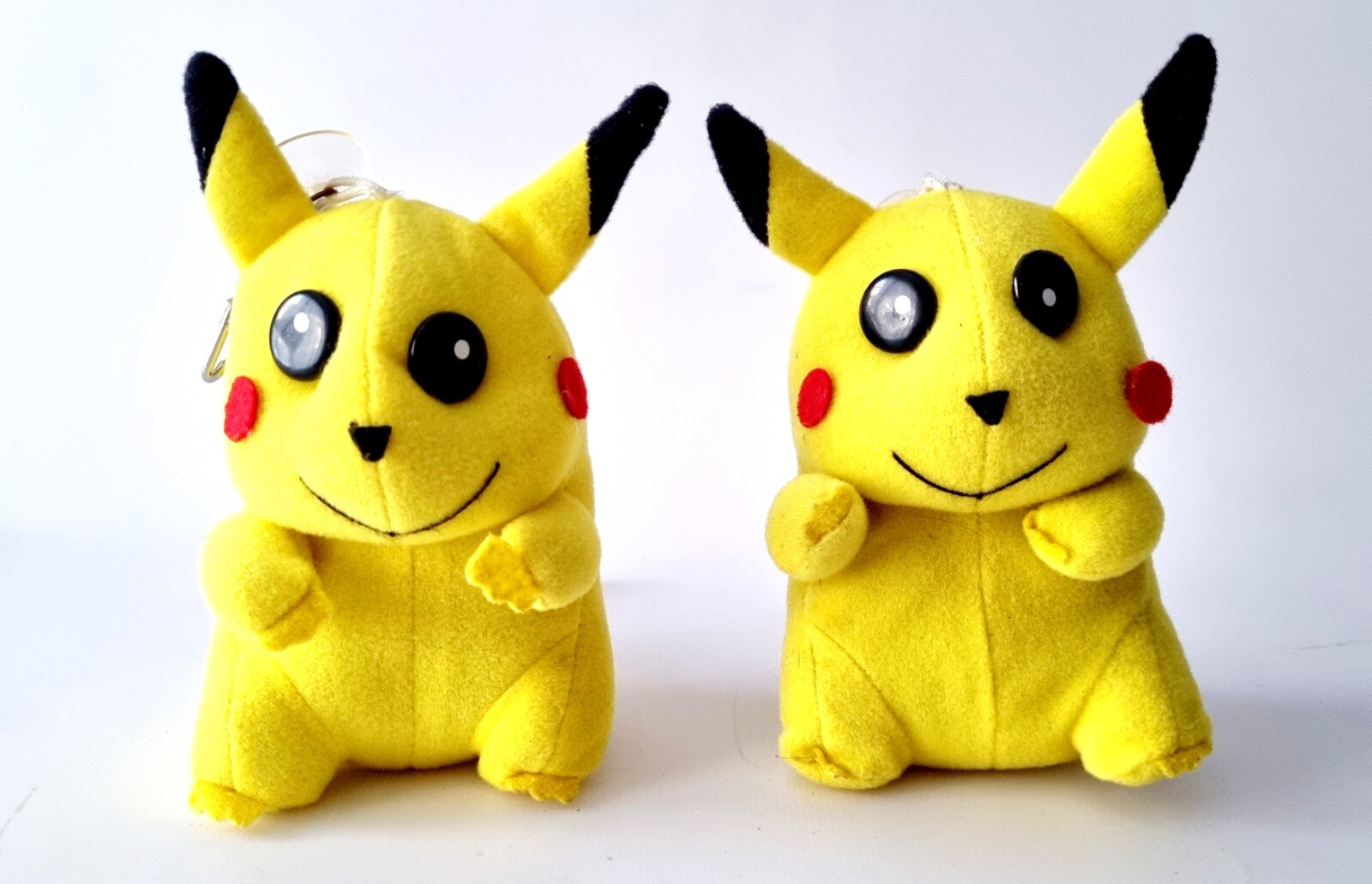 Pokemon Pikachu 2000 Collectibles plush toy vintage keychain with sound ...
