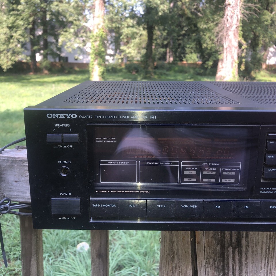 ONKYO QUARTZ SYNTHESIZED TUNER AMPLIFIER MODEL: TX-840 No power 4 Parts ...