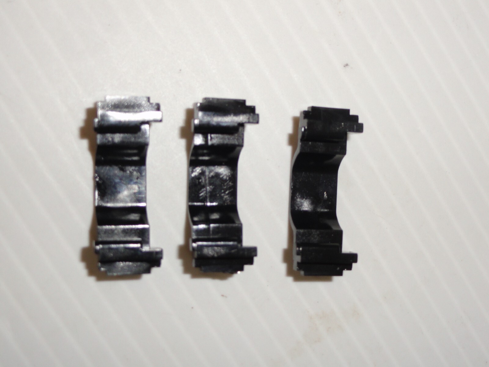 AFX MEGA G+ HO SLOT CAR CHASSIS BODY CLIPS Converts 1.5 Narrow to Wide ...