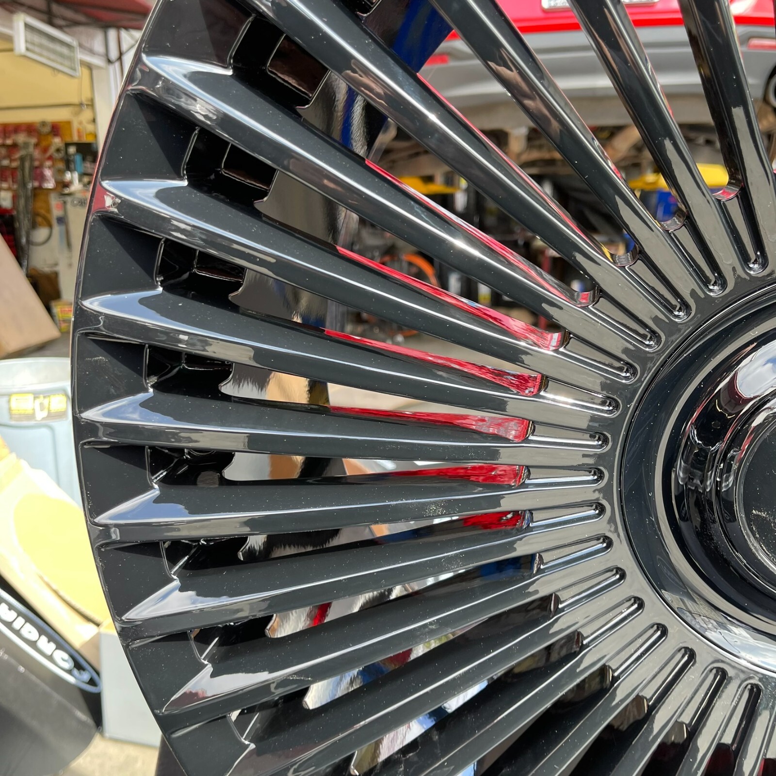 26x10 FORGIATO WHEELS TRIMESTRE MONOBLOCK XL FLOATER CAP BLACK WHEEL ...