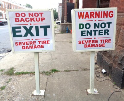 (2) SIGN BOXES w/Pedestals 2 Sided DO NOT BACK UP SEVERE TIRE DAMAGE ...