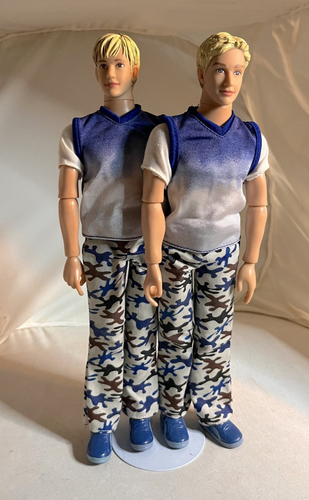 Vintage 2001 teen idol Aaron Carter figures two versions GC | eBay