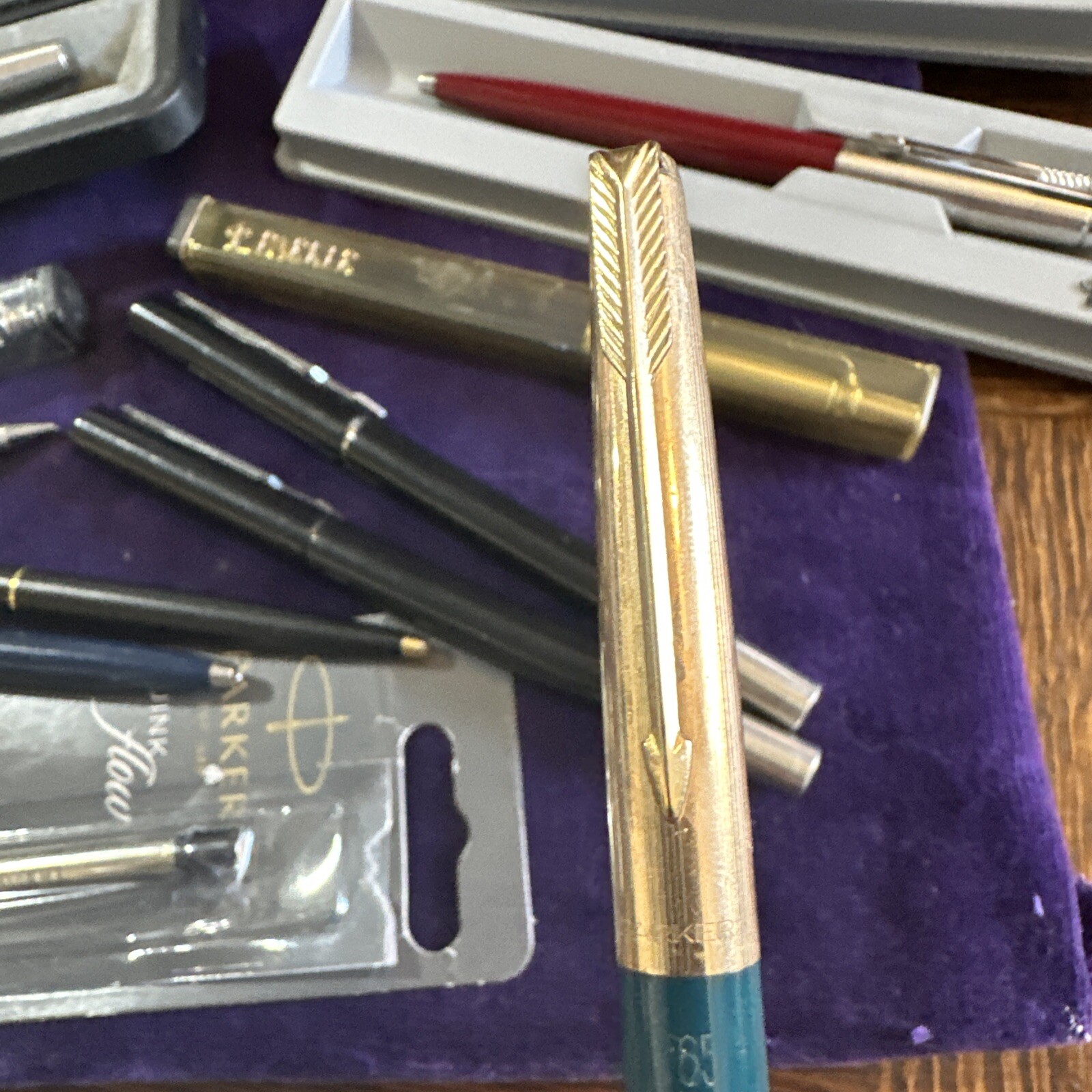 Collection Of Vintage Parker Pens - Biros , Ball Point , Fountain ...