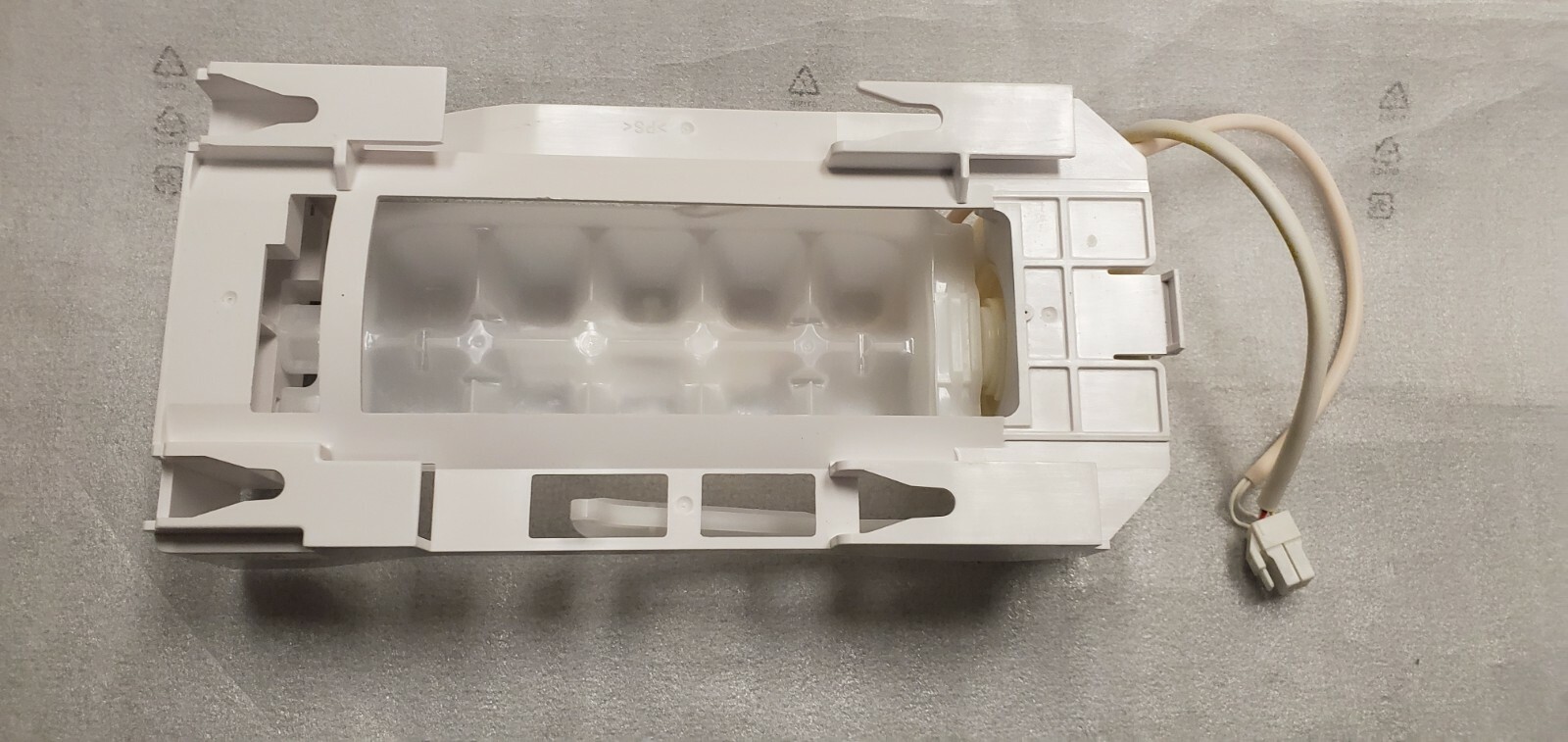 243297606 OEM FRIGIDAIRE ICE MAKER FOR FGHB2868TF4 | eBay