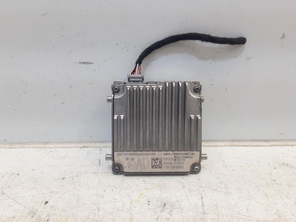 Cámara Delantera GENUINA 2019 TOYOTA C-HR 8646CF4070 | eBay