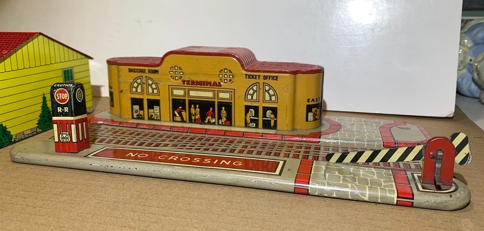 2 - 1940s/50s Vintage MARX Train Platform Buildings HOUSE UNION STATION ...