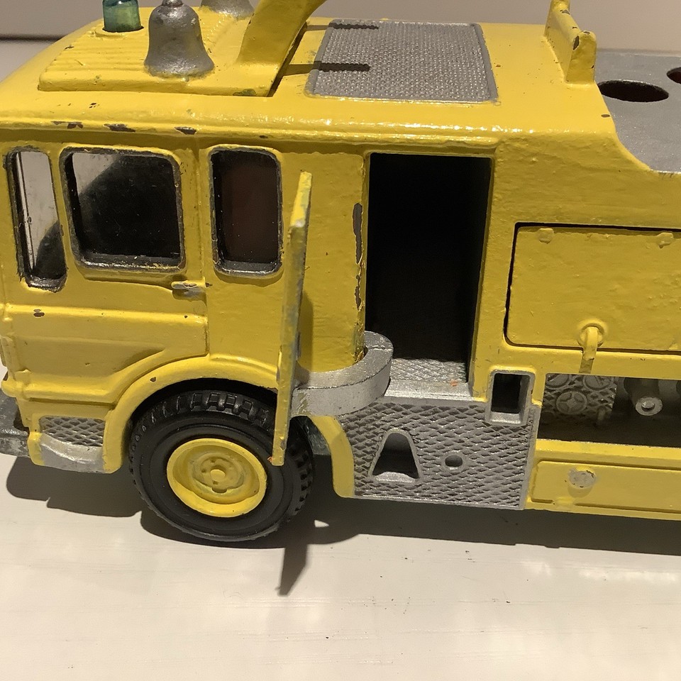 Vintage Dinky Toys Original Merryweather Marquis Fire Tender No.285 ...