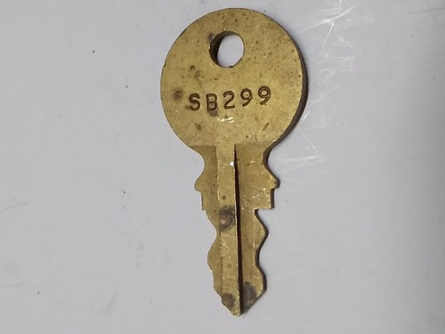 Chicago Lock Brass Key SB299 SB 299 Coin-op Vending Machine | eBay