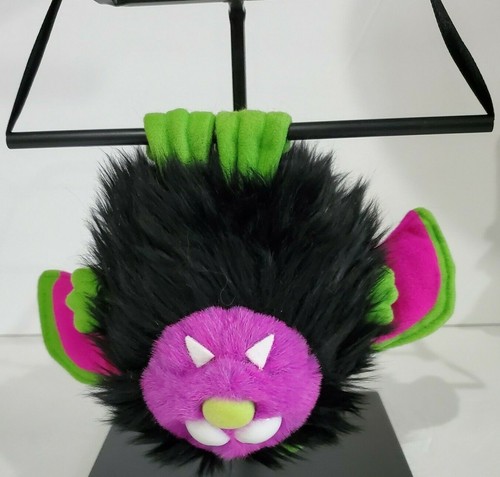 BATSEY Russ Berrie Stuffed Animal Plush furry Halloween bat hangs ...
