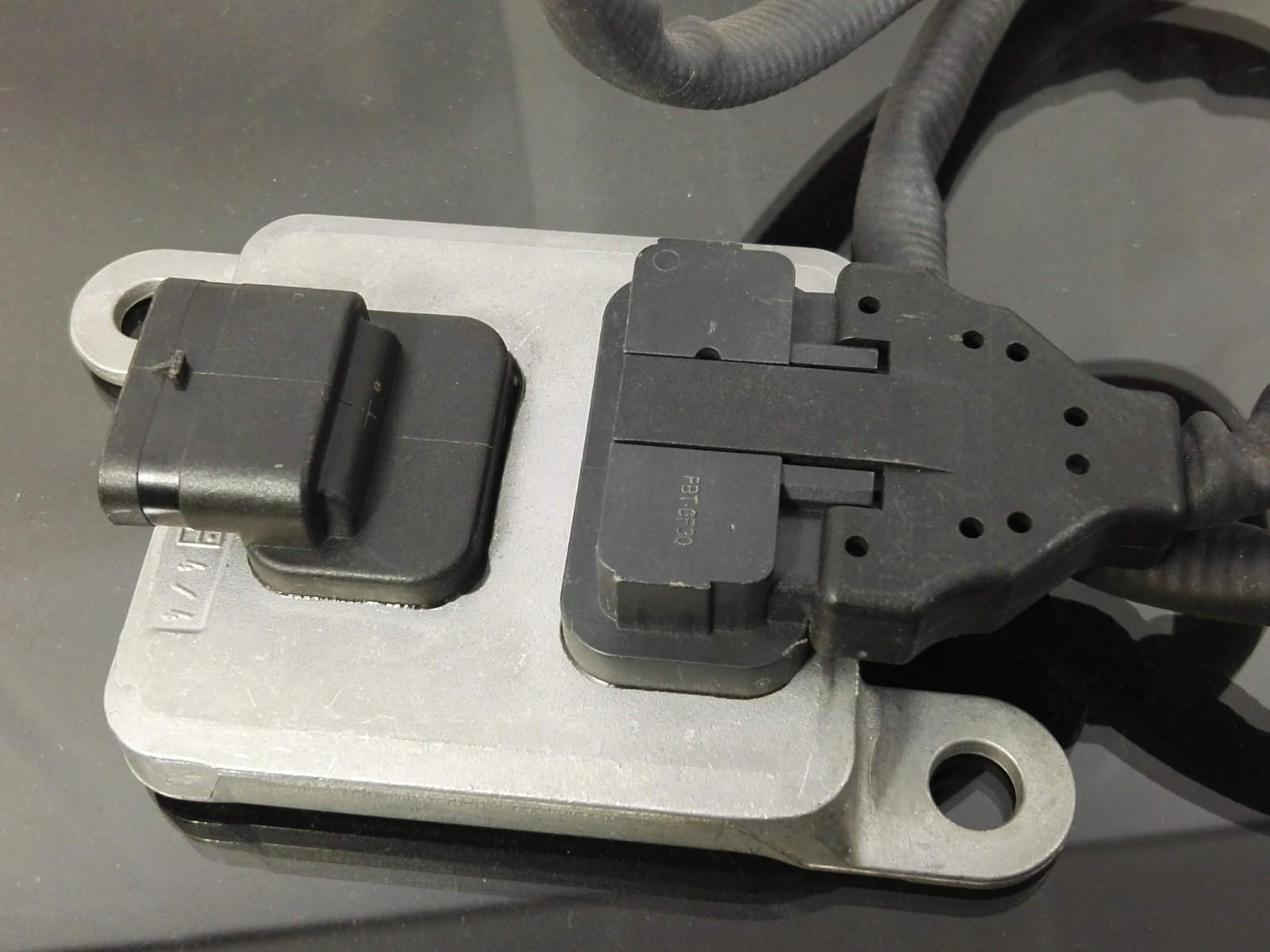 John+Deere+Continental+Nitrogen+Oxide+NOX+SCR+System+Sensor+Module for ...