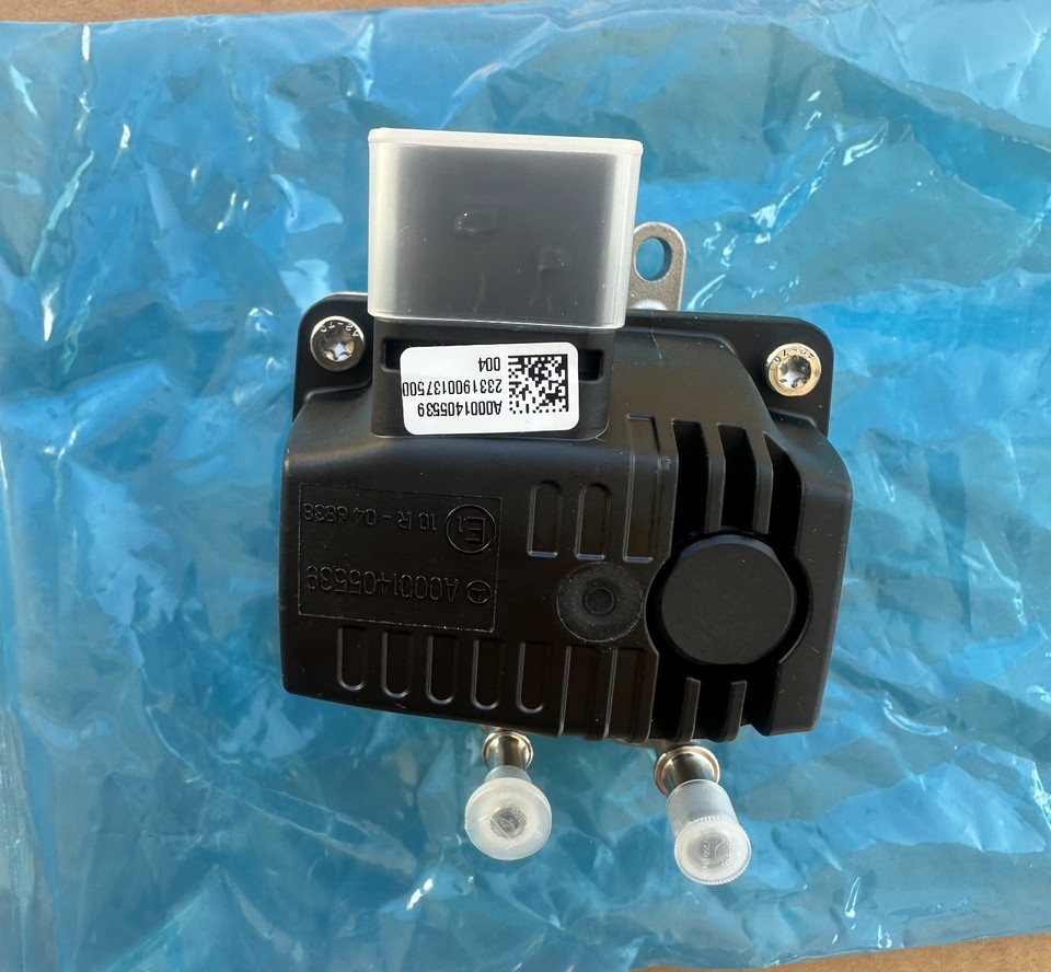 OEM Detroit Diesel DEF Metering Unit Kit Doser DDE EA0001407439 | eBay