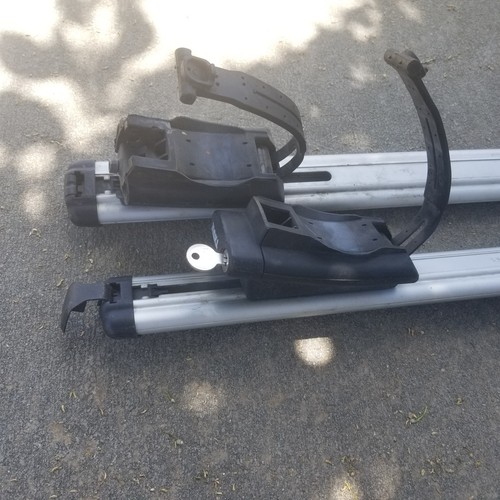 Thule Roof Rack AeroBlade Load Bars with Rapid Crossroad Mount Feet | eBay