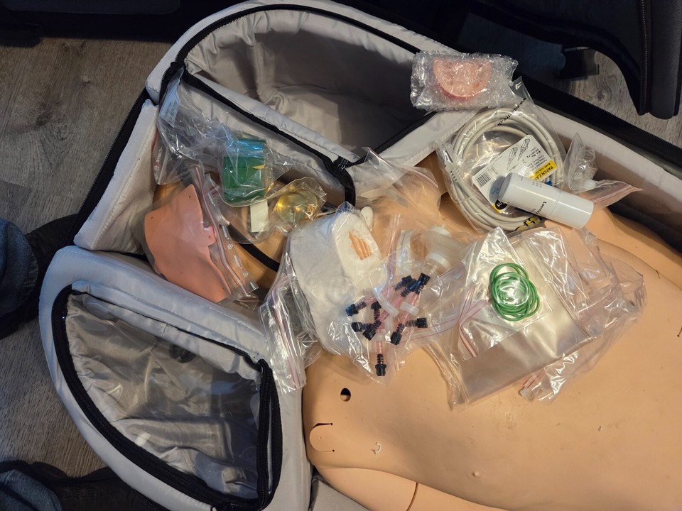 Laerdal SimMan 3G Advanced Training Simulator Manikin Torso, Legs ...